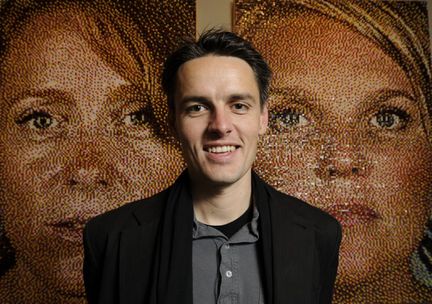 Eric Daigh’s Push Pin Art