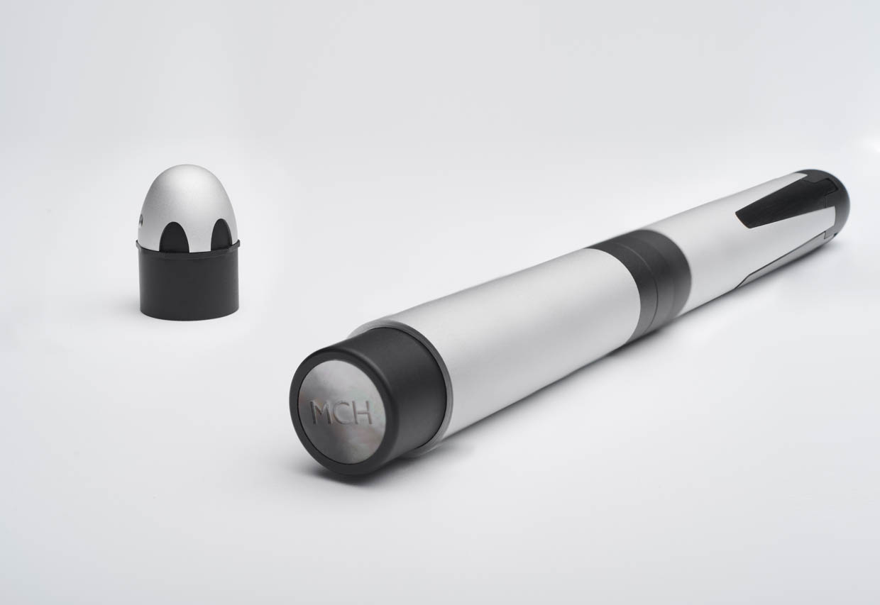 Nominal – SpaceX Rocket Inspired Rollerball Pen